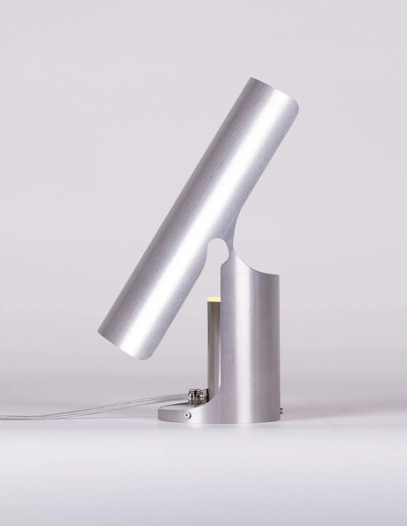 Tubular Table Light - Perlo