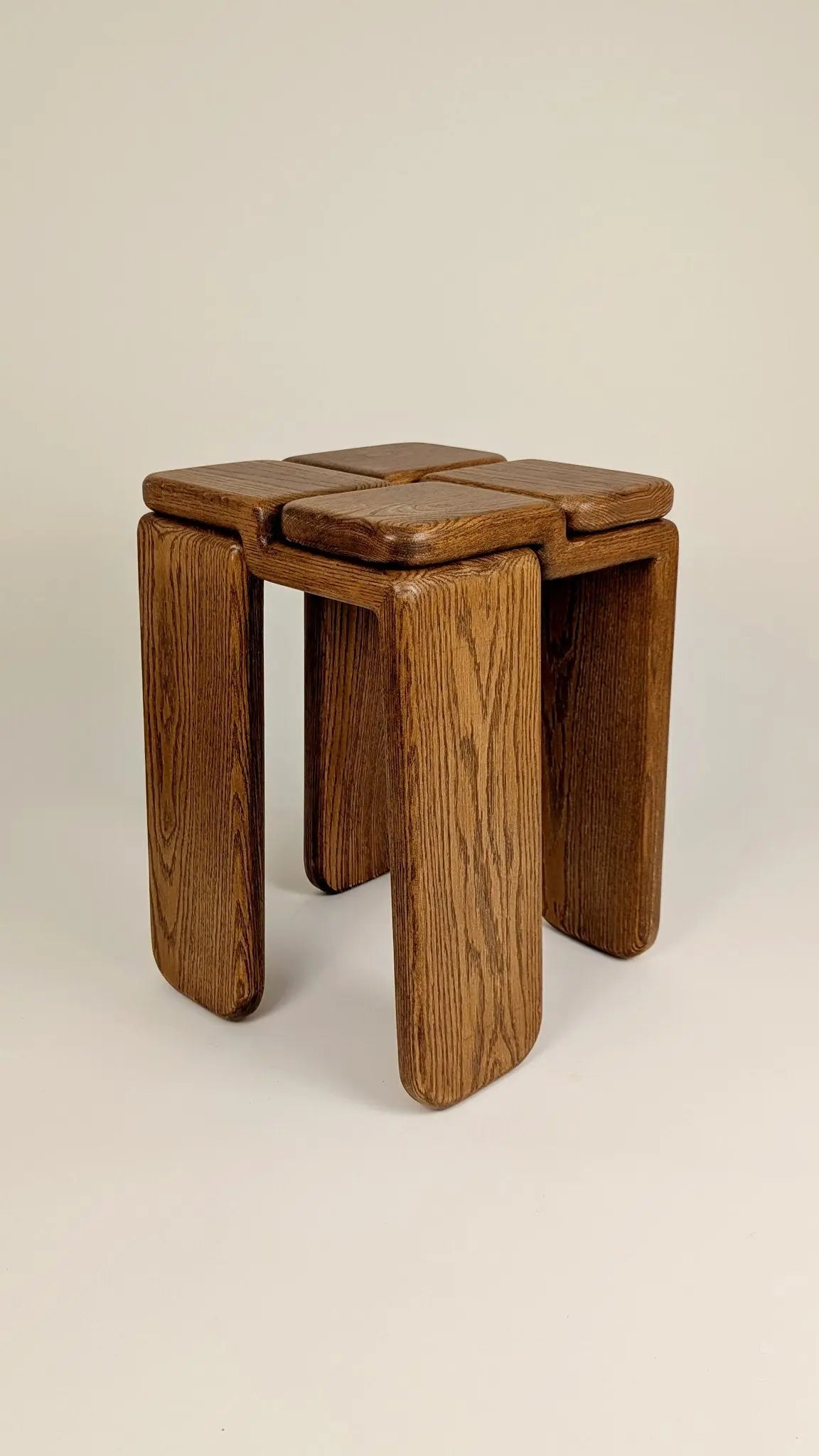 The Knot Stool - Perlo